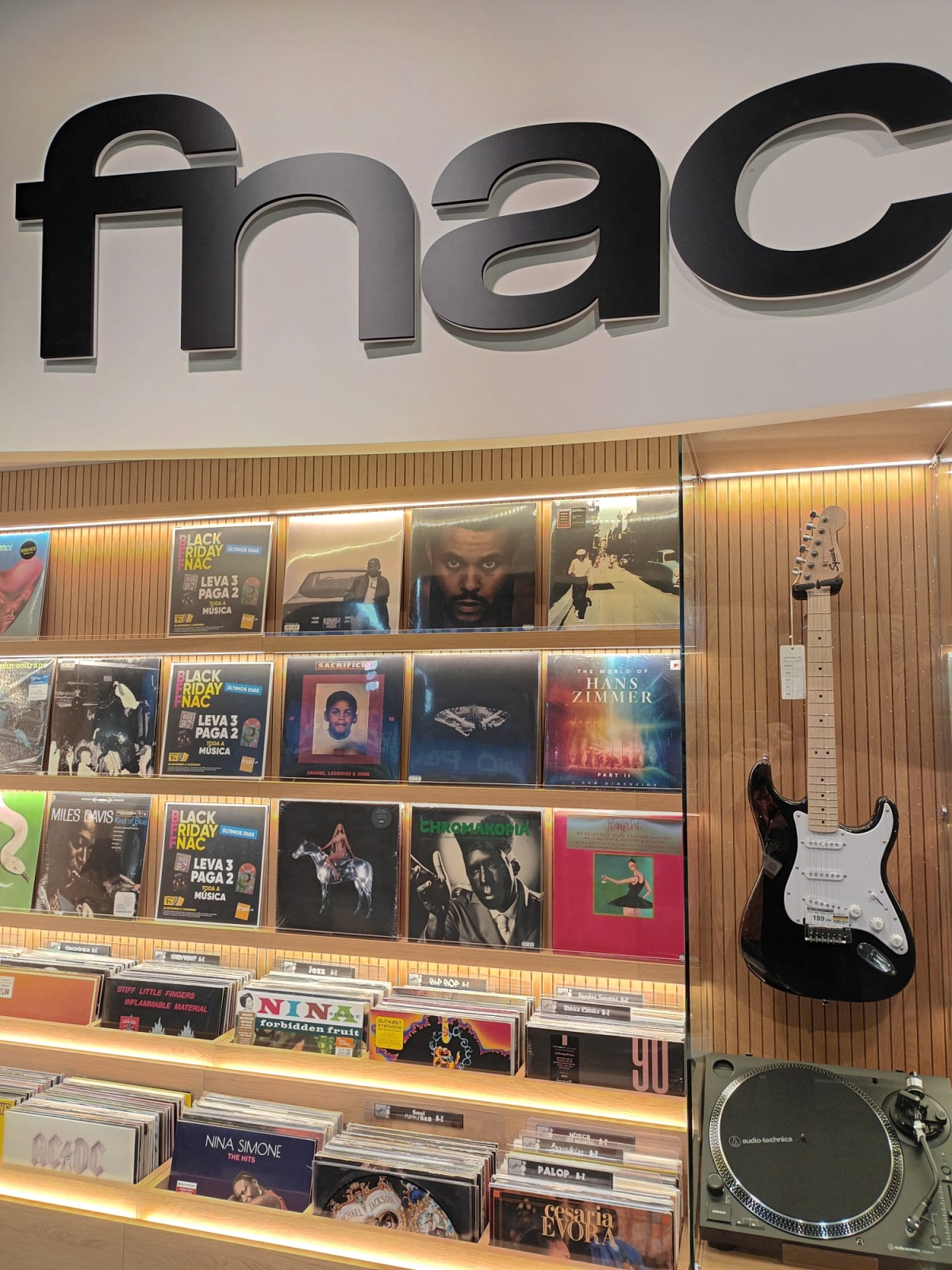 FNAC